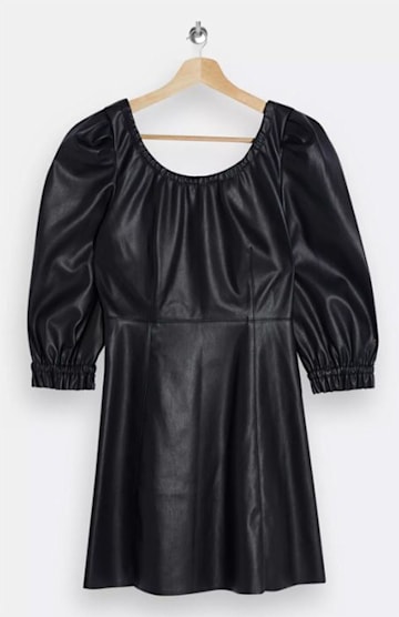 Kelly Ripa's sexy leather dress is her chicest look yet | HELLO!