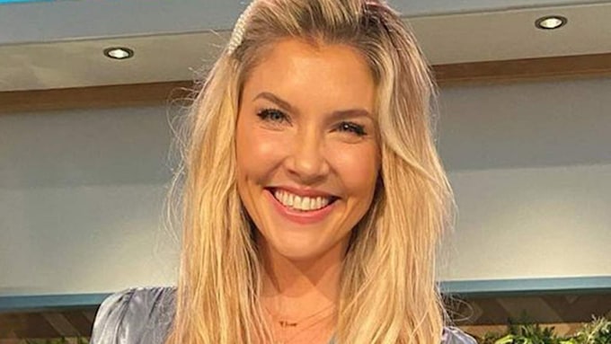 The Talk's Amanda Kloots displays endless legs in flirty pink mini ...