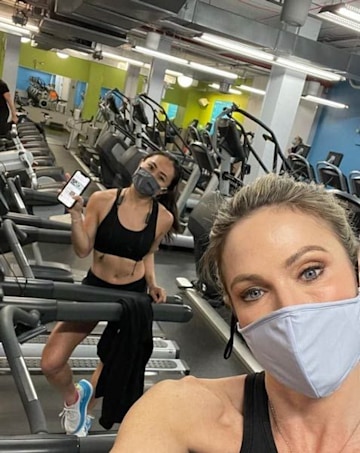 GMA’s Amy Robach stuns fans in thigh-split snakeskin skirt - and wow ...