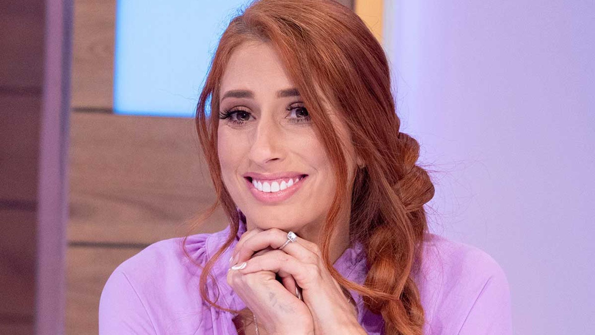Stacey Solomon wows in dreamy deep-V dress with unusual collar ...