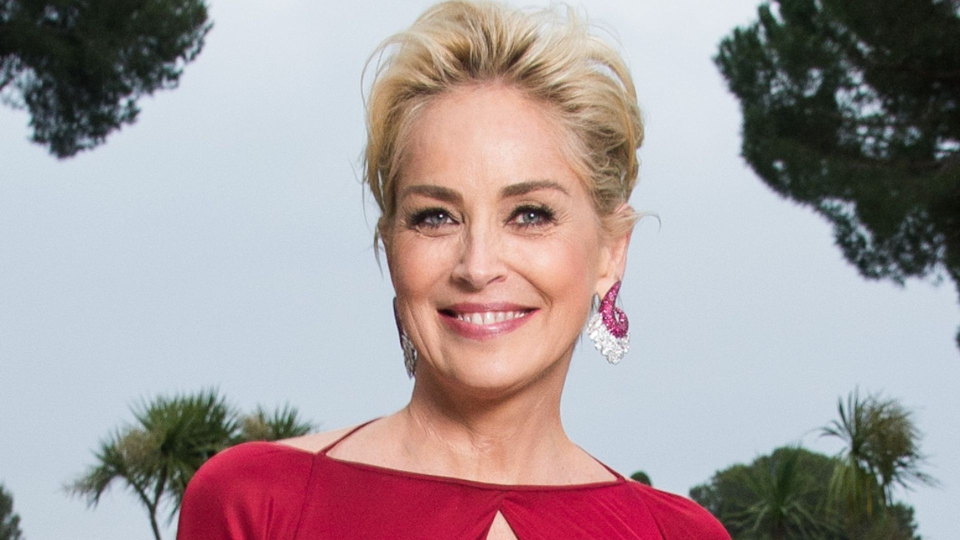 Sharon Stone, 63, has fans wowed in white skin-tight waterside look ...