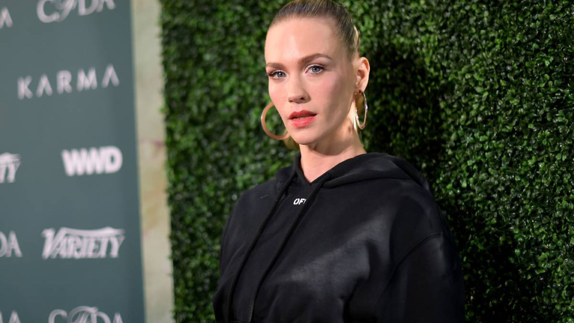 January Jones wows in a surprising look in dreamy new vacation photo ...