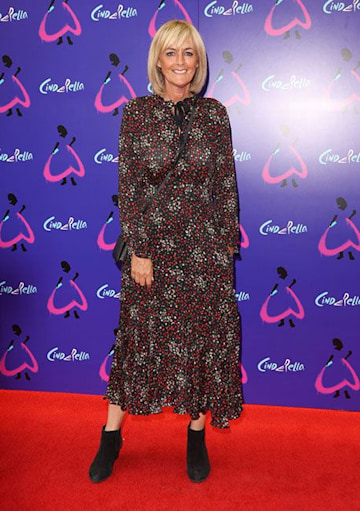 Loose Women star Jane Moore's figure-hugging dress is so flattering on ...