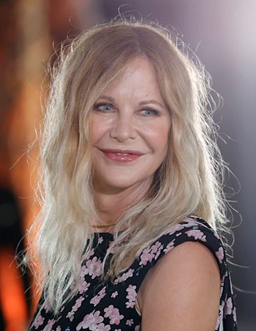 Meg Ryan makes very rare red carpet appearance in stunning backless ...