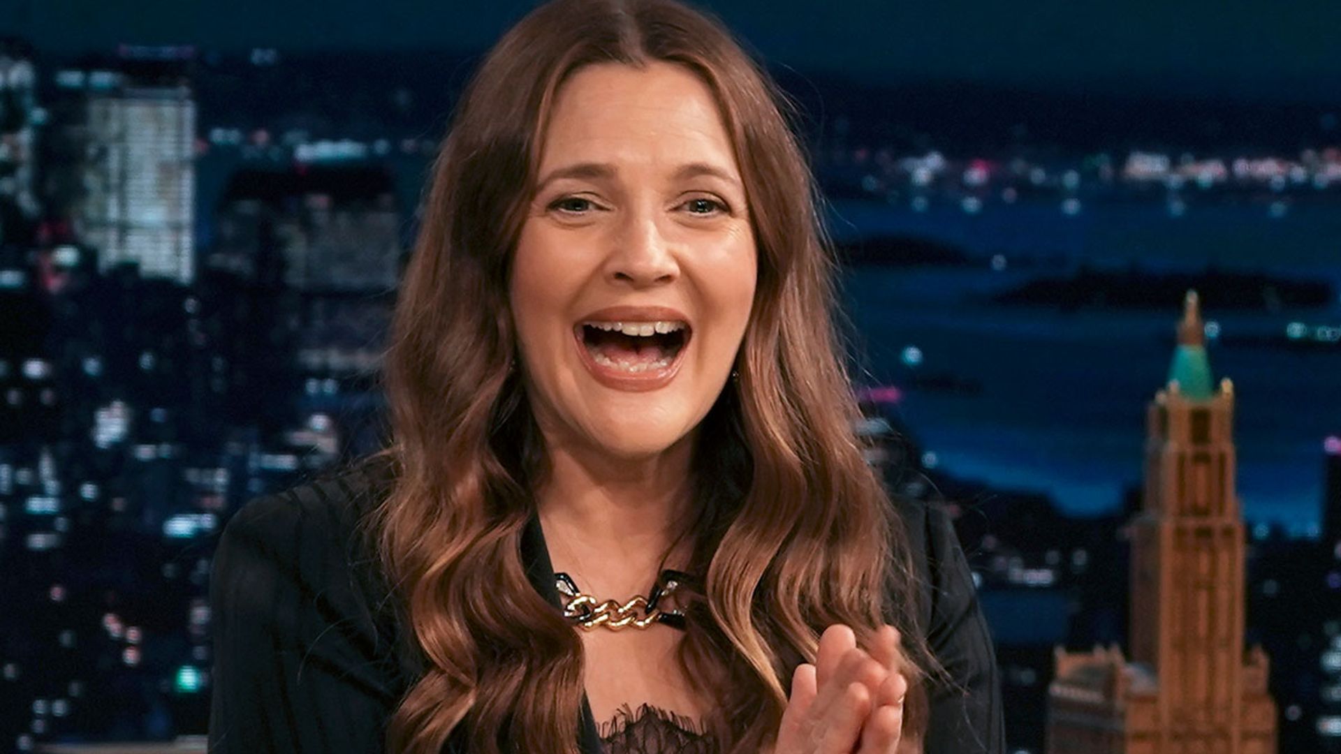 Drew Barrymore drives fans wild with latest appearance in silky lace ...