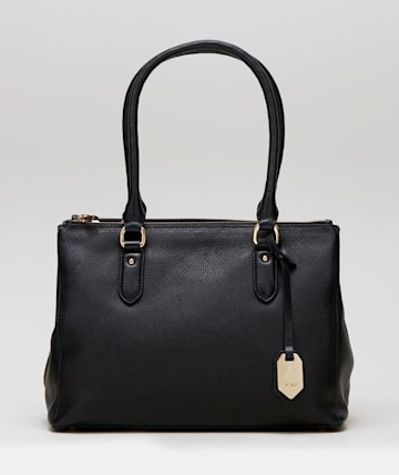 Ruth Langsford reveals everything she keeps in her bag - WATCH | HELLO!