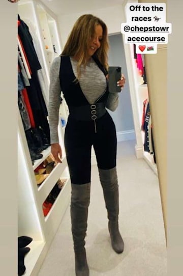Carol Vorderman Shows Off Incredible Curves In Skin Tight V Neck