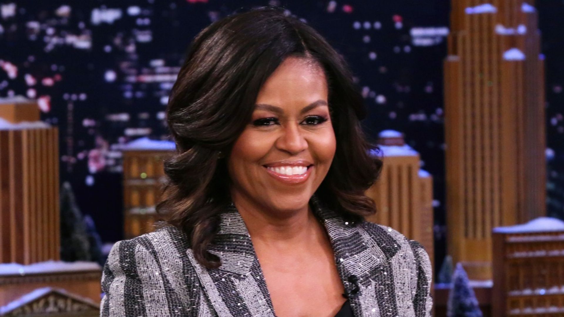 Michelle Obama sparkles in surprising fashion choice for festive ...