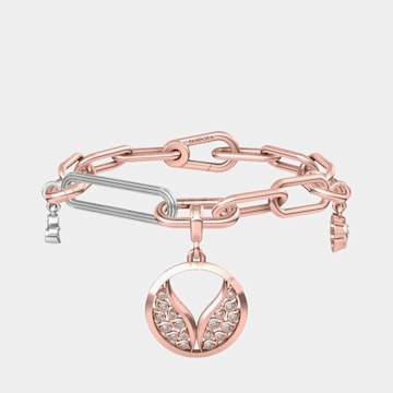 Addison Rae parties in a Ibiza after missing BFF Kourtney Kardashian's ...