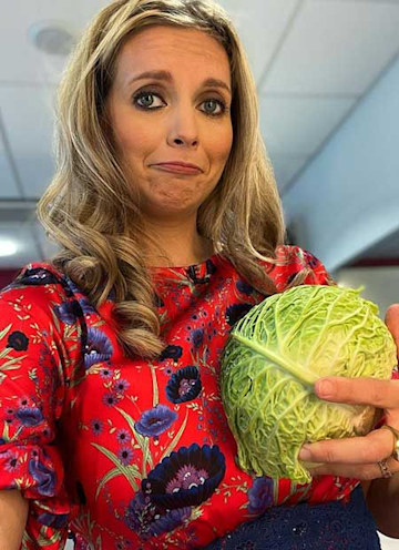 Countdown's Rachel Riley wows in the most striking floral mini dress ...