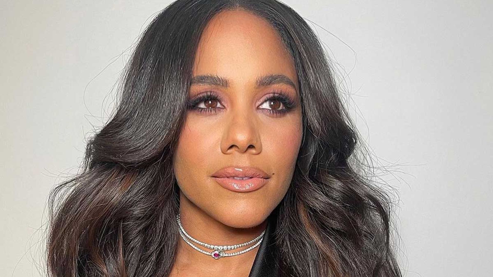 Alex Scott looks phenomenal in striking bikini-clad photos during sun ...