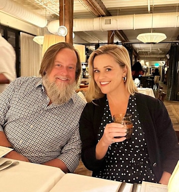 Reese Witherspoon posts photo with rarely-seen brother and her polka ...