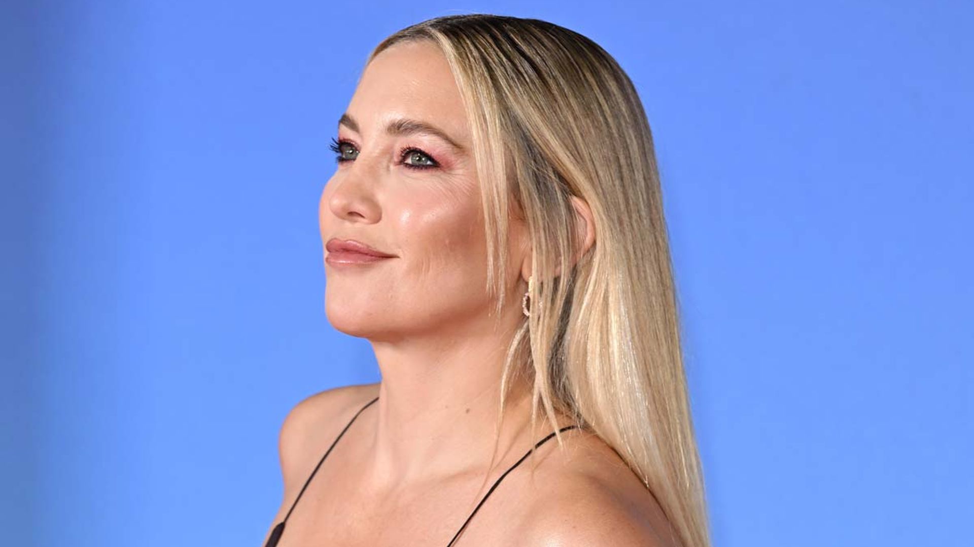 Kate Hudson looks drop dead gorgeous in rippling backless gown | HELLO!