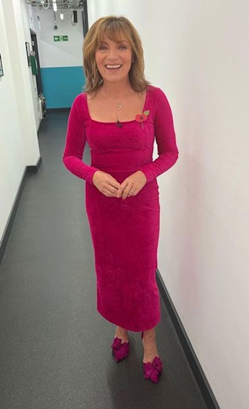 Lorraine Kelly channels Elle Woods in figure-hugging dress | HELLO!