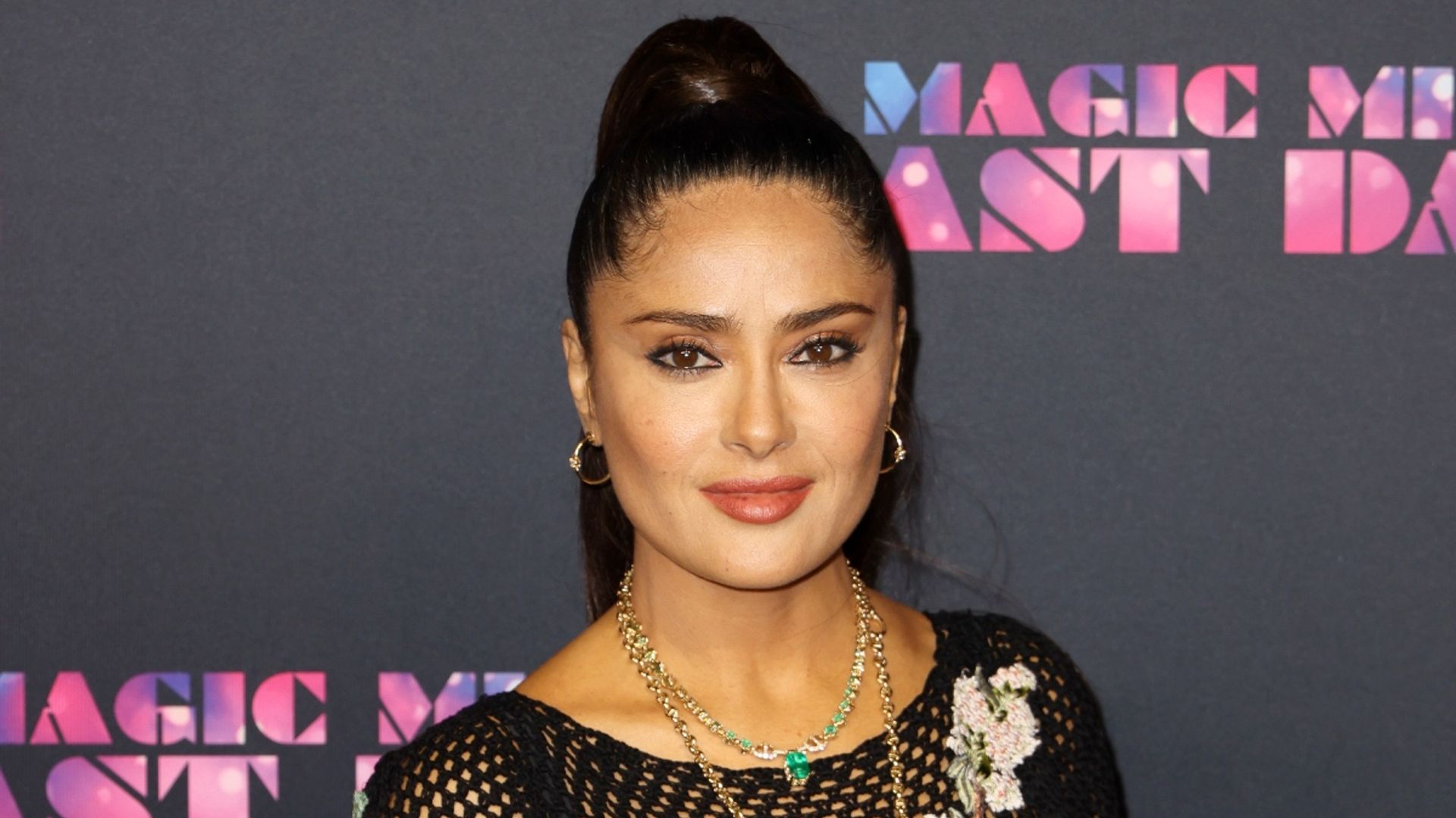 Salma Hayek steals the show in low-cut gown - and check out who she's ...