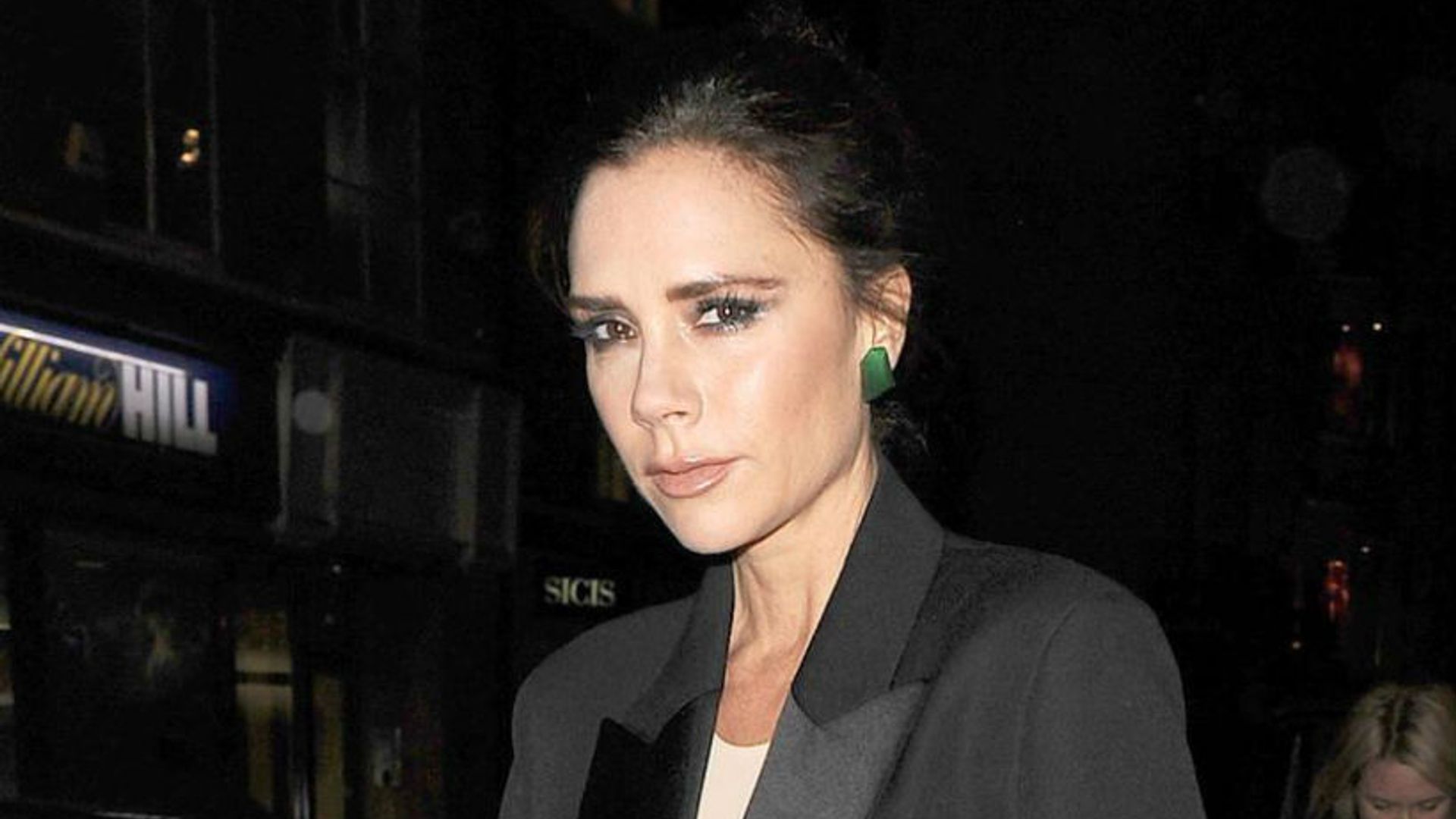 Victoria Beckham to mark label's anniversary with London fashion show ...