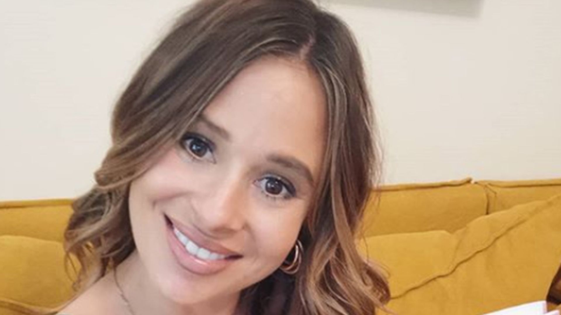 Love Island star Camilla Thurlow glows in Kate Middleton's favourite ...