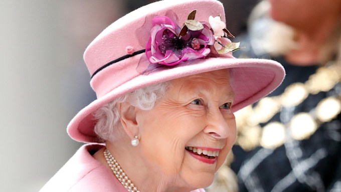The Queen pays sweet tribute to Prince Philip with stylish public ...