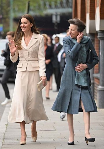 Princess Anne wears ultra-flattering coat and red lipstick for ...