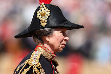Princess Anne wows in elegant iridescent sage gown at jubilee service ...