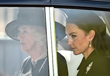 Sombre Kate Middleton pays tribute to Queen with rarely-seen jewel | HELLO!