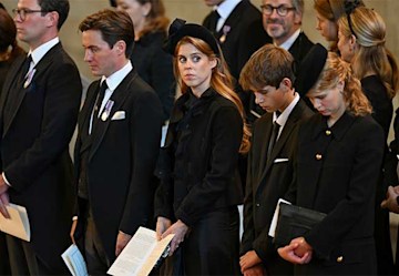 Princess Beatrice is the picture of composure in statement headpiece ...
