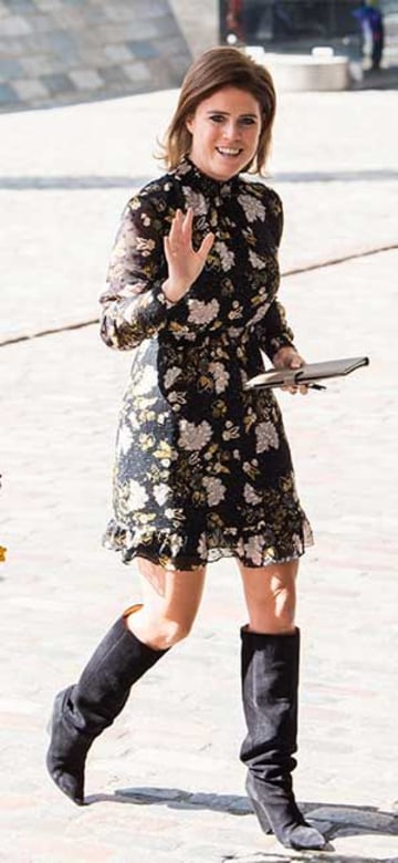 Queen Elizabeth II was style icon in knee-high boots - unearthed photo ...