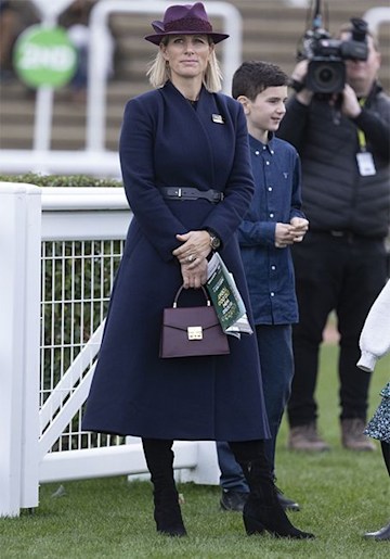 Lena and Mia Tindall twin in headbands and matching shoes for day at ...