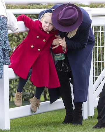 Lena and Mia Tindall twin in headbands and matching shoes for day at ...