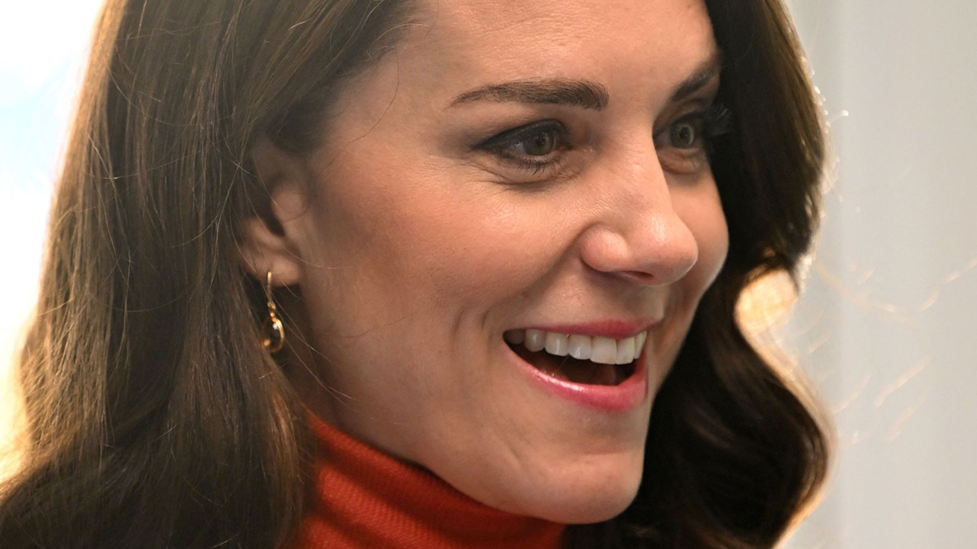Kate Middleton Is Ravishing In Red Hot Outfit And Classic Camel Coat Hello