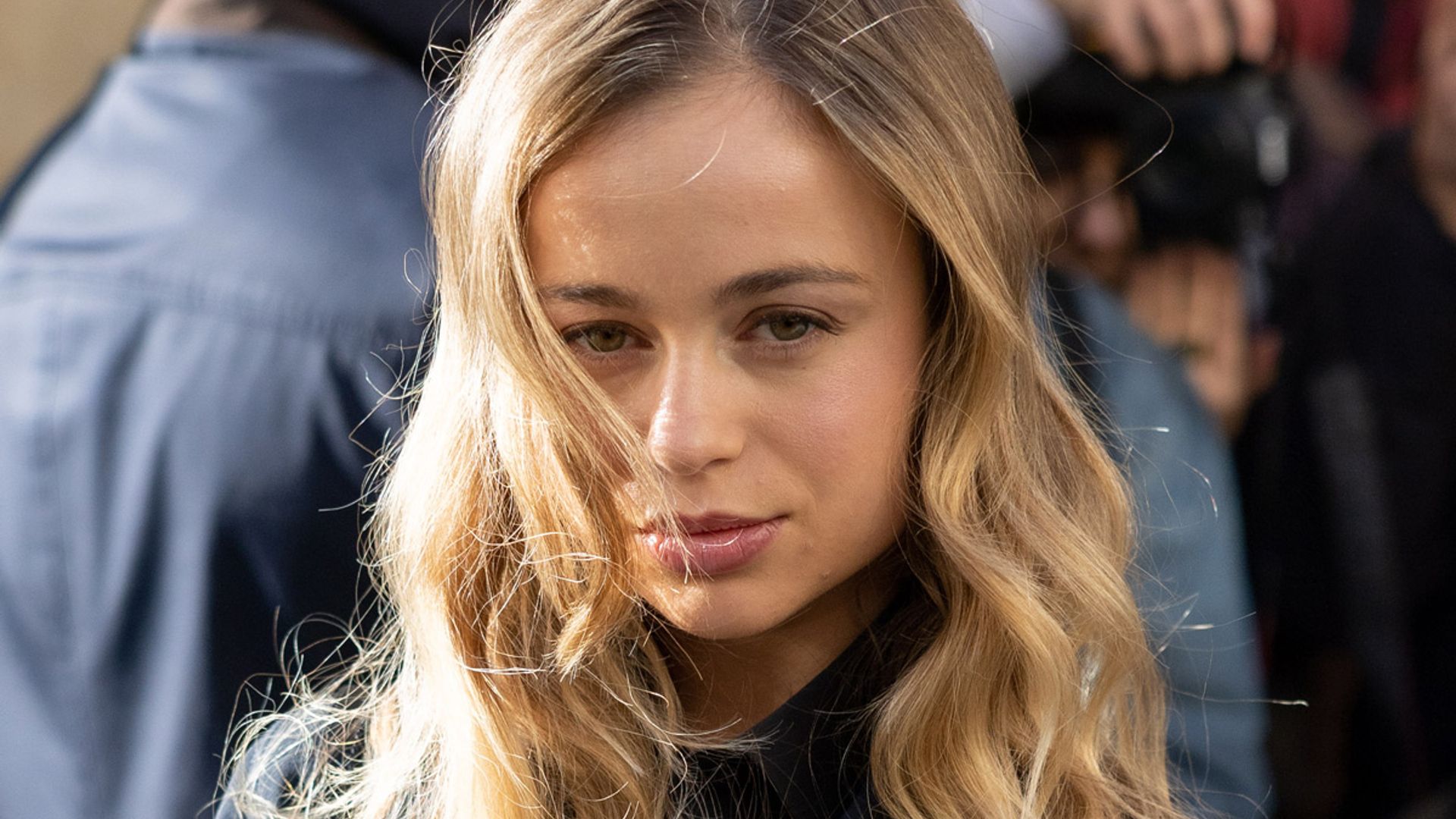 Prince Harry's cousin Lady Amelia Windsor looks like 60s icon in retro ...