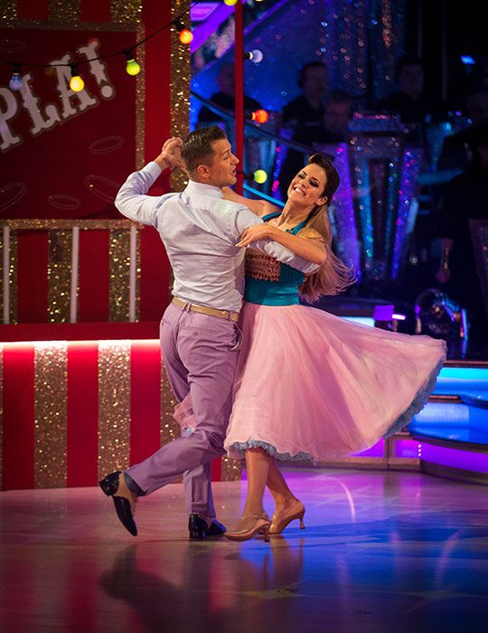 Jake Wood and Caroline Flack top the Strictly Come Dancing leaderboard ...