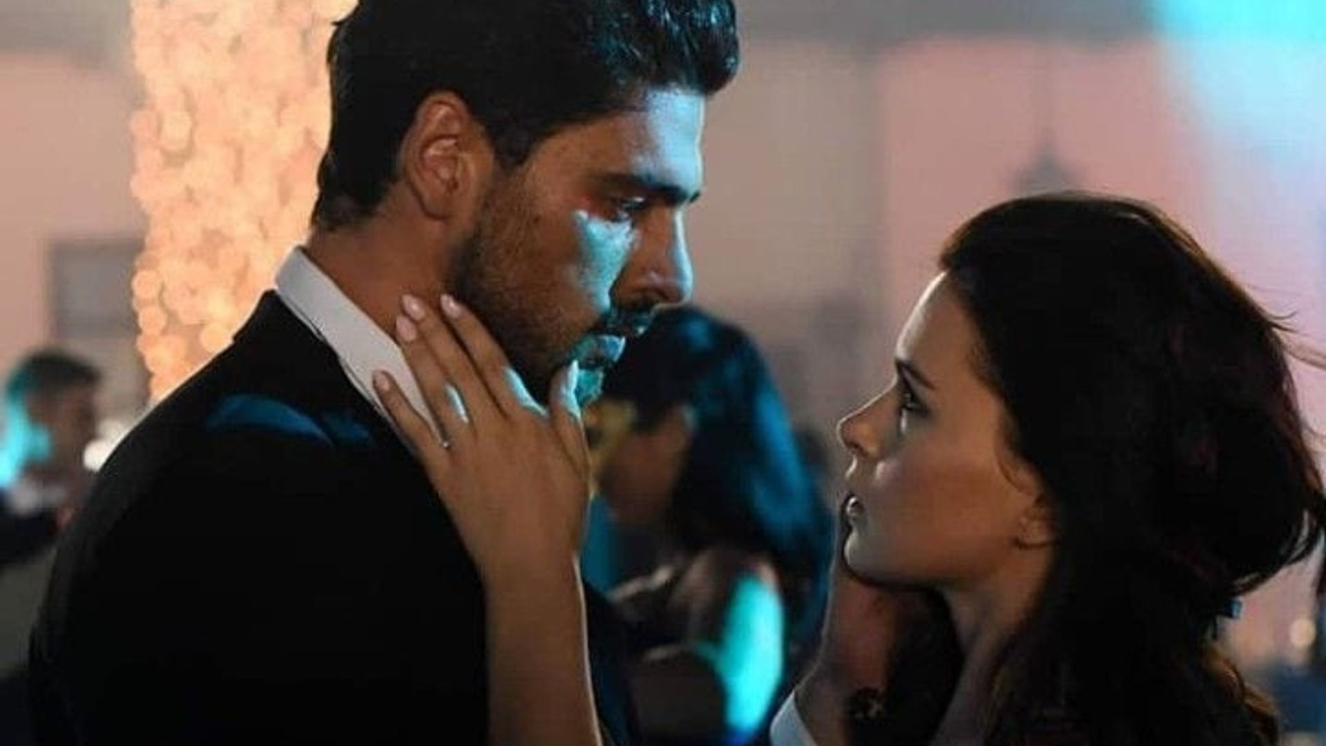 Netflix's 365 Days: does Laura really die at the end? | HELLO!