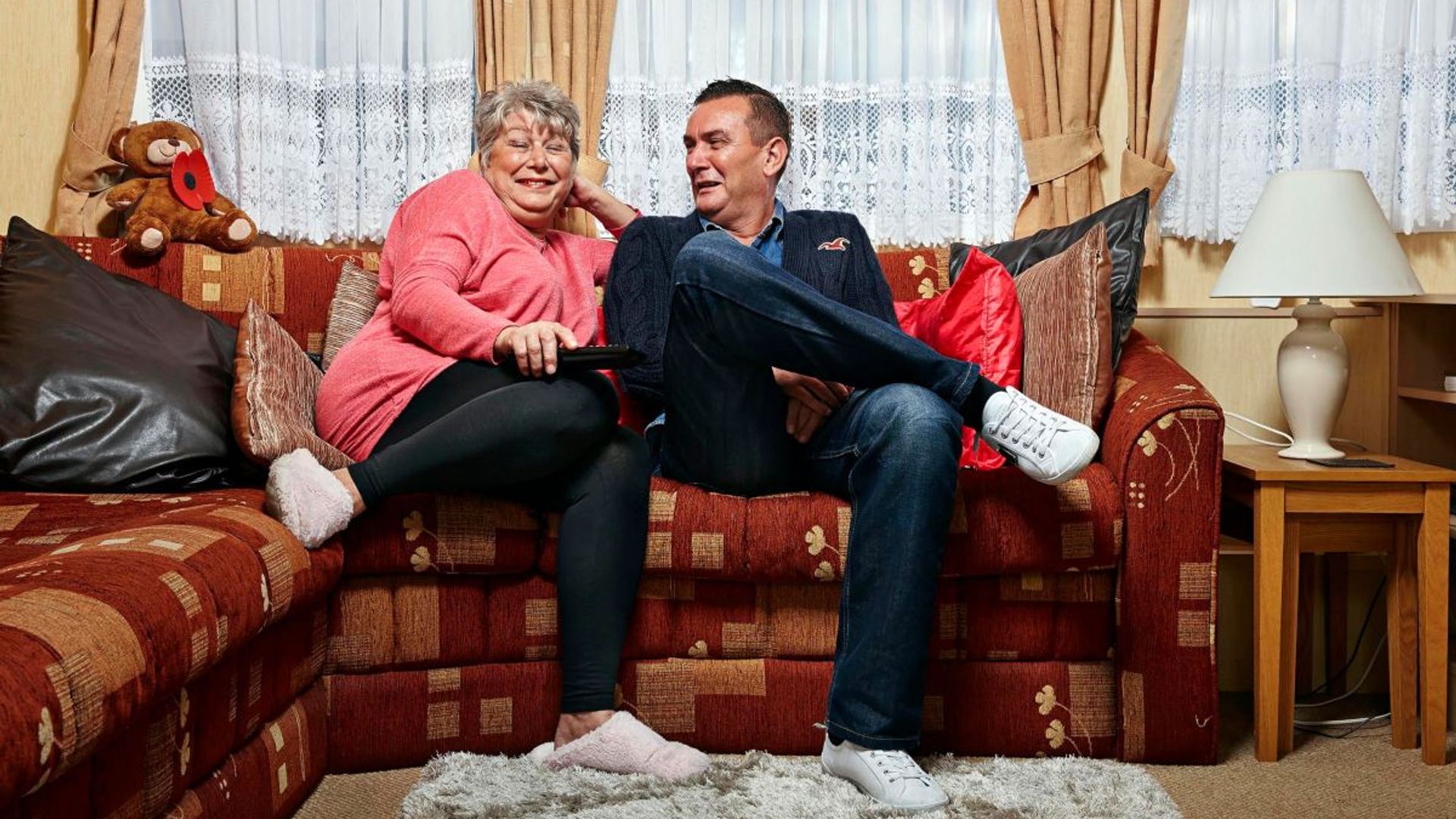 Gogglebox stars Jenny and Lee and Siddiqui family pay beautiful tribute ...