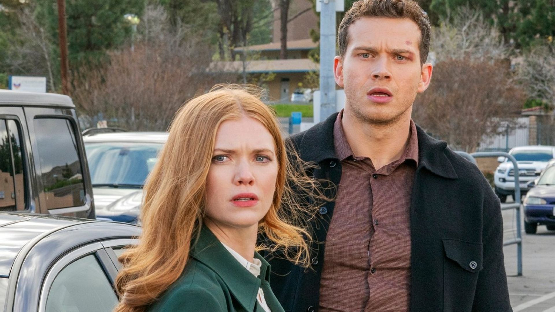 9-1-1 star Oliver Stark says 'huge wrench' may tear apart Buck and ...