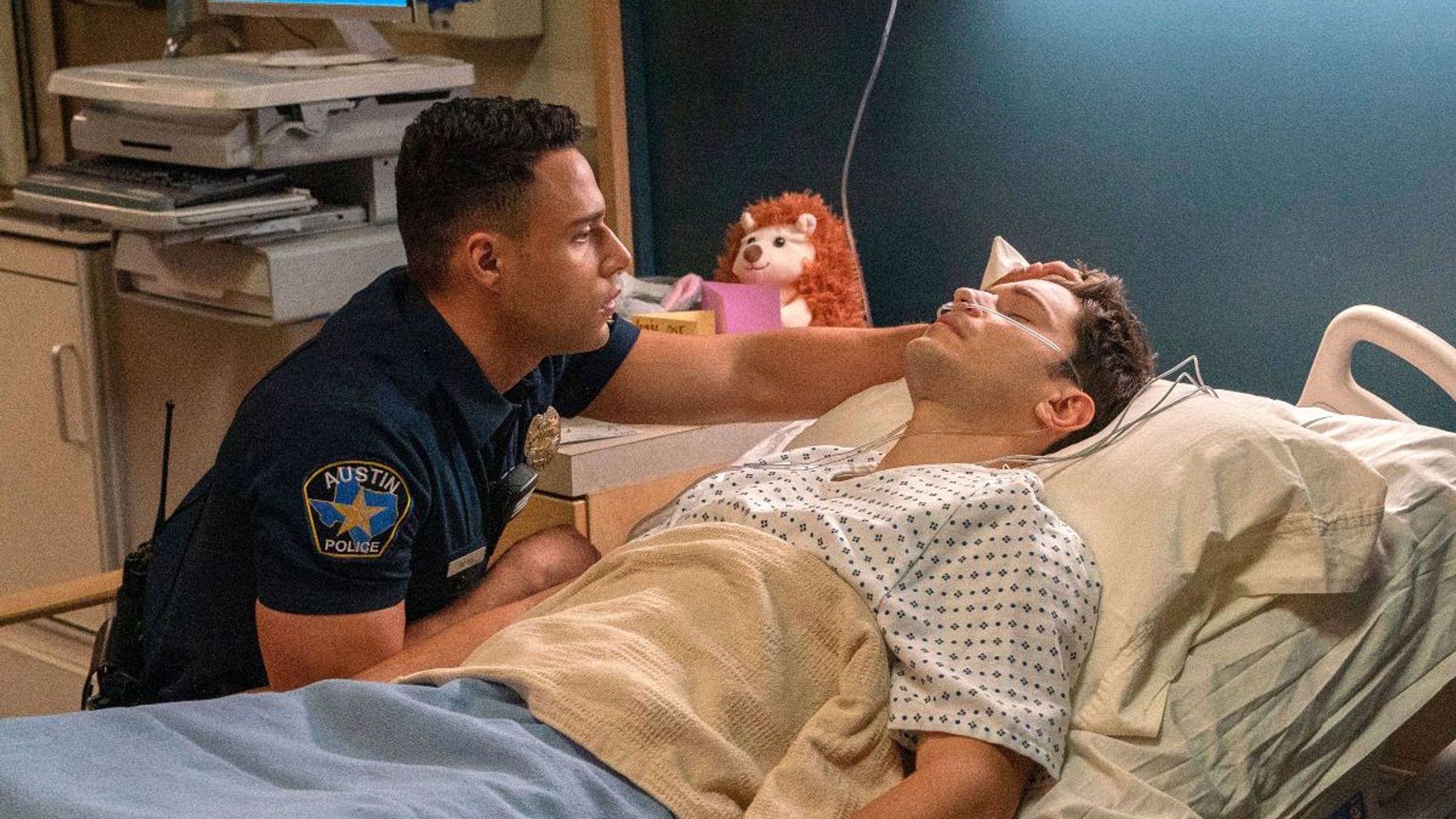 9-1-1: Lone Star actor Ronen Rubinstein shares what he really thinks of ...