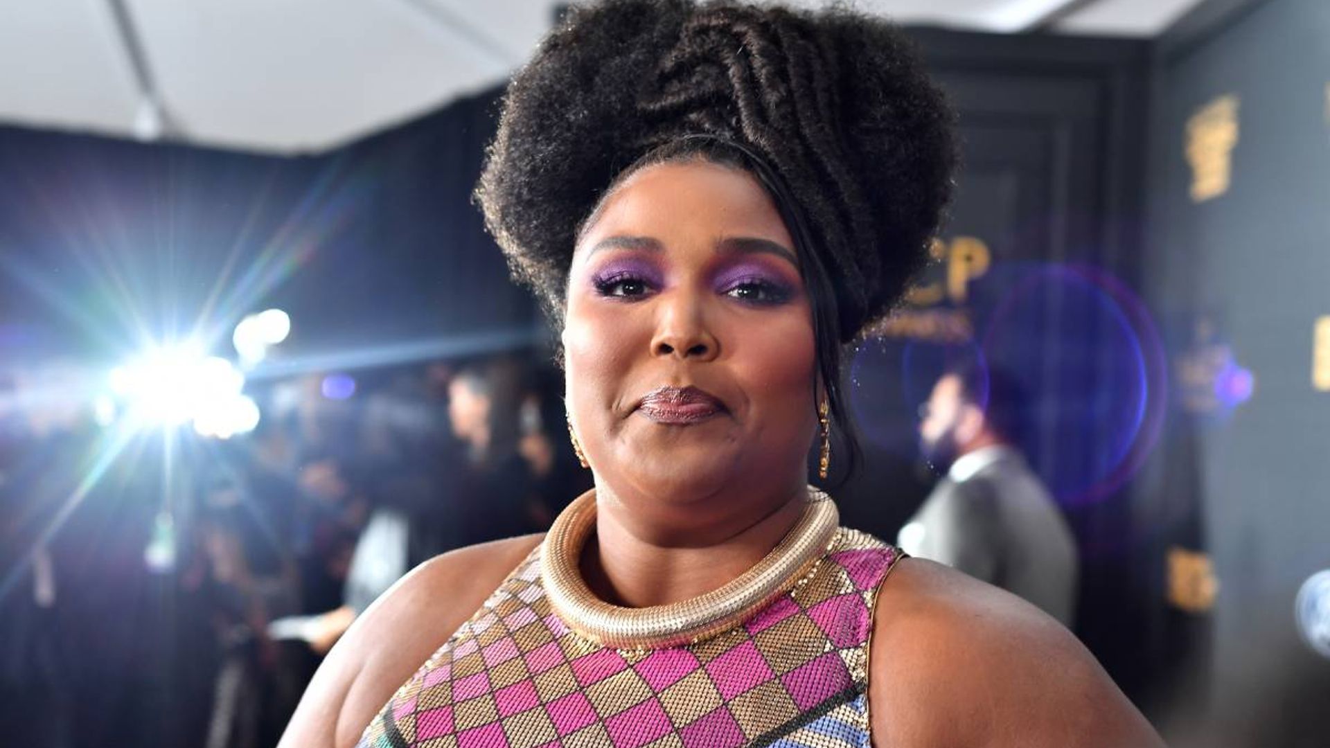 Lizzo causes a stir with a new hair transformation no one saw coming ...