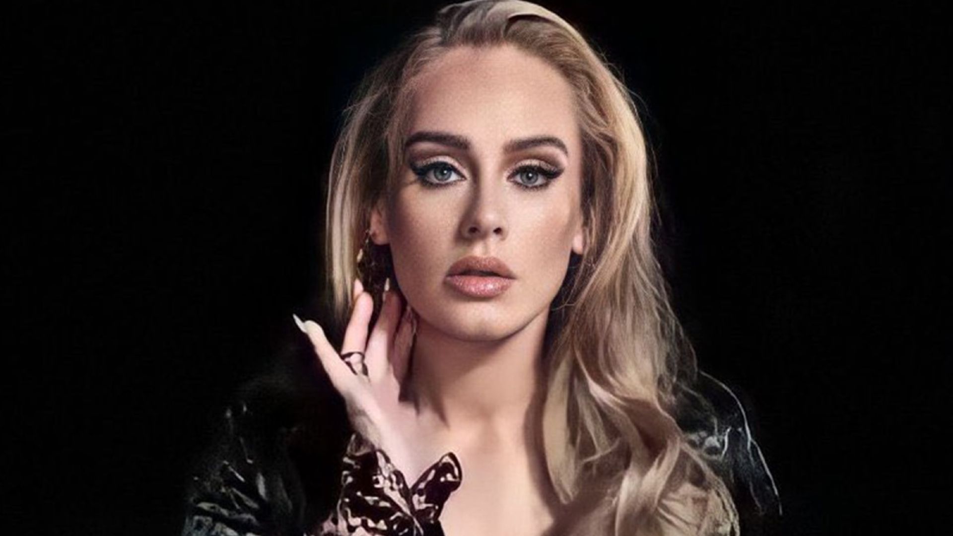 Adele breaks silence over 100lb weight loss as makes surprising ...