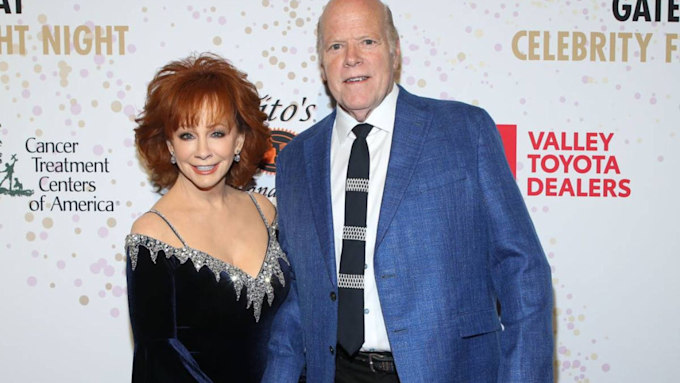 Reba McEntire's health crisis explained - what really happened to the ...