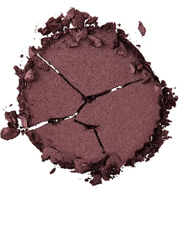 The secret behind Meghan Markle’s vampy eyeshadow | HELLO!