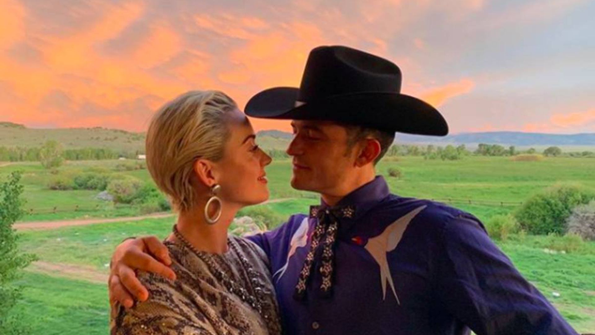 Katy Perry showcases growing baby bump in new photo from inside her ...