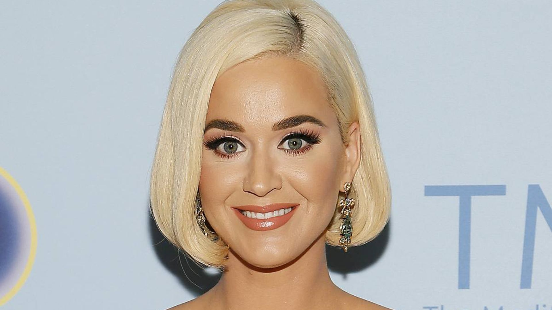 Katy Perry pays tribute to baby Daisy with name necklace – and fans ...