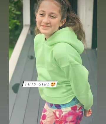 Jennifer Lopez's daughter Emme is her double in sweet new photo | HELLO!