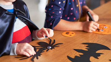 Fun Halloween games for kids and best Halloween crafts for 2021 | HELLO!
