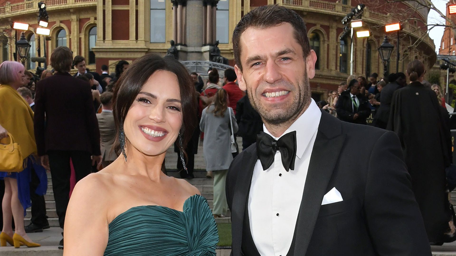 Emmerdale's Kelvin Fletcher announces birth of twins – see the adorable ...