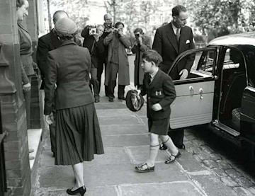 Royal kids in adorable school uniforms: Prince George, Prince Harry ...