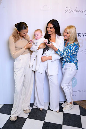 Jess Wright opens up about 'rollercoaster' first months with baby ...