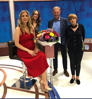 Countdown's Rachel Riley delights fans with stunning backstage baby ...