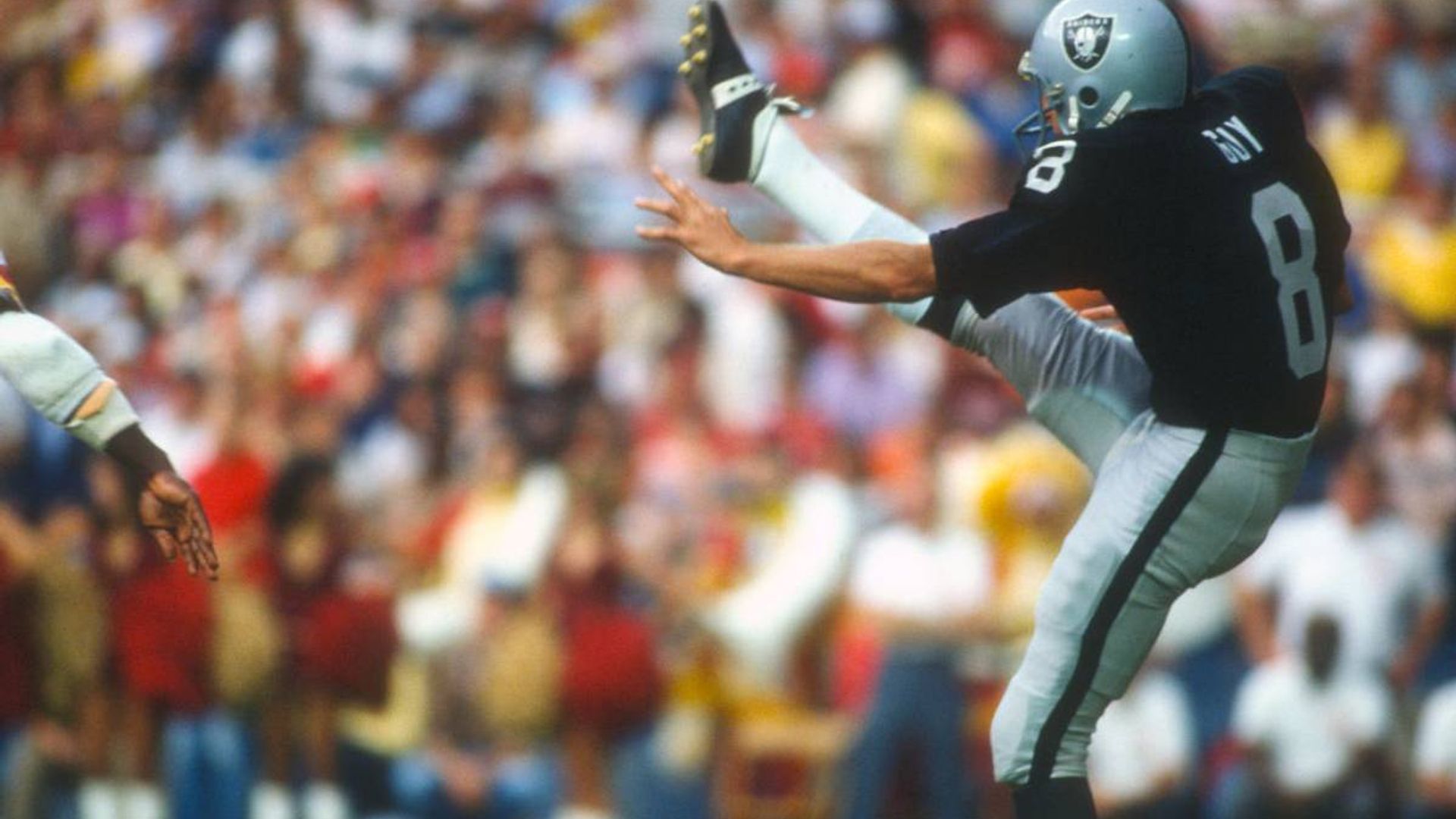 NFL fans in mourning after news of devastating death | HELLO!