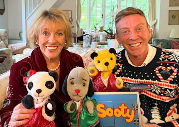 King Charles to get HUGE surprise from Sooty in 2023 - exclusive video ...